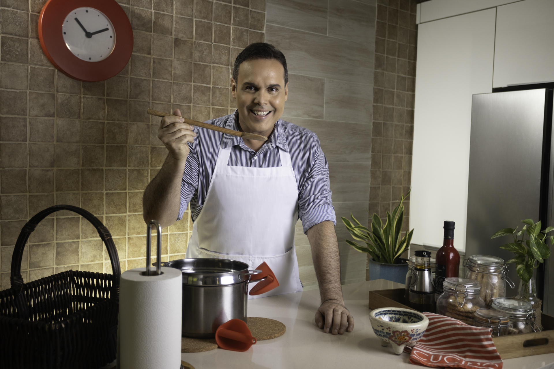 Frank Ceara lanza ‘El saborcito de tu amor’ junto a Juan Luis Guerra y ...