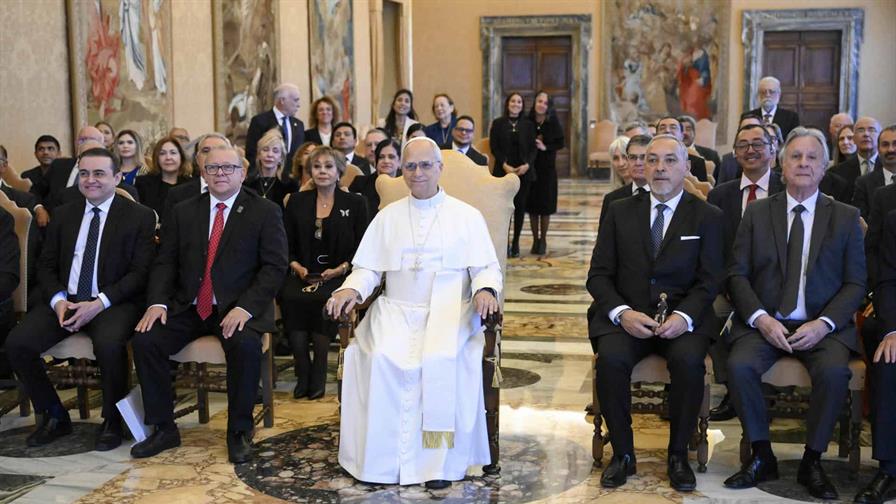 La OIM y el papa León XIV unen sus voces para pedir rutas seguras para ...